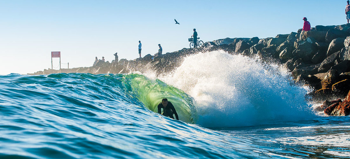Contagion Present - Surfer Contagion Present - Surfer