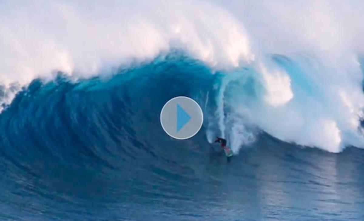 Backstage // Jaws // 11:43 - Surfer