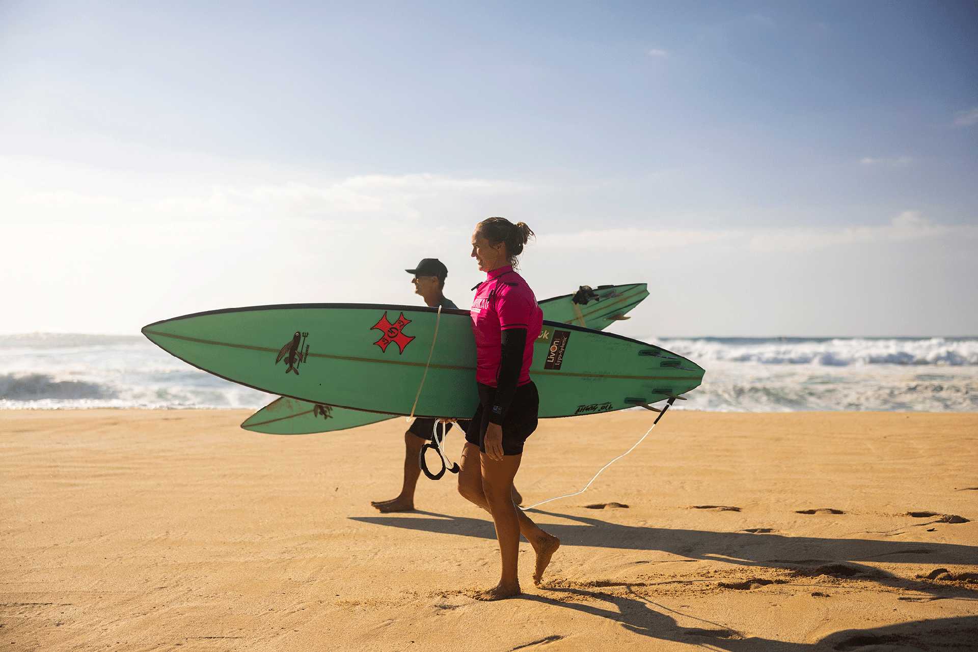 These Female Big Wave Surfers Made History At Waimea Bay Last Weekend