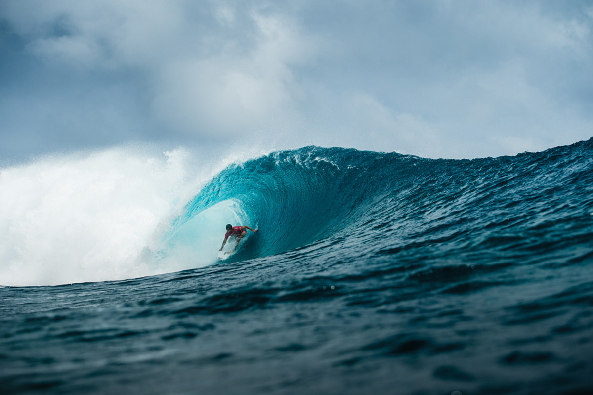 Jeremy Flores Wins The 2015 Billabong Pro Tahiti - Surfer