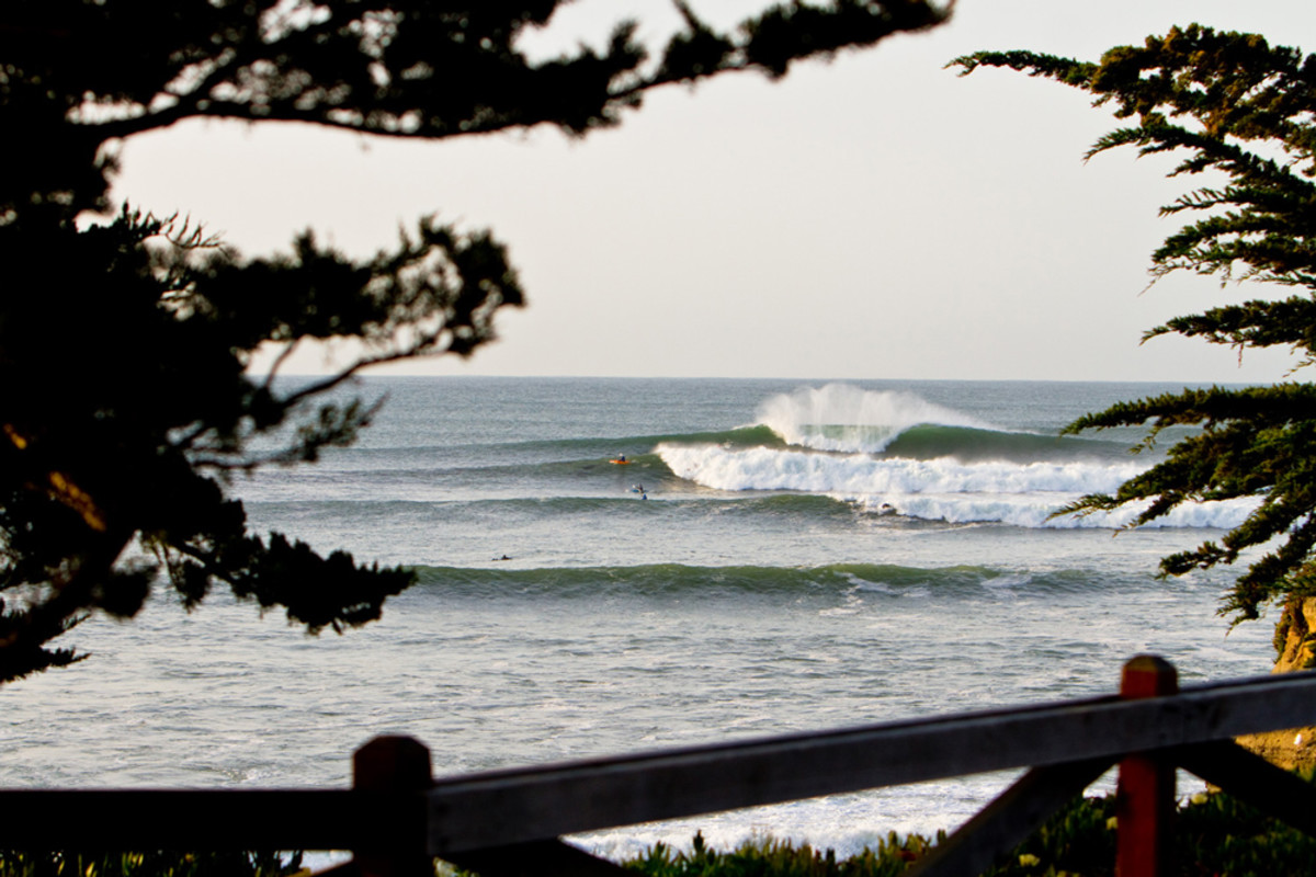 Winter's Last Blast - Surfer