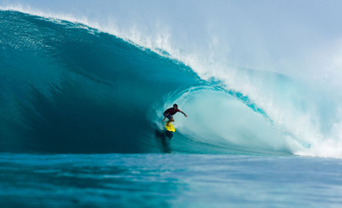 Under The Covers with Daniel Jones - Surfer