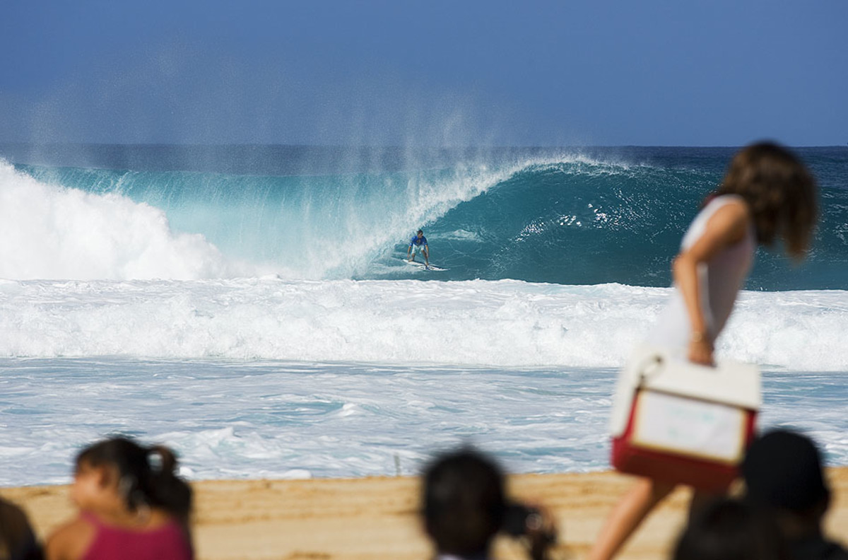 Grant Ellis | Dustin Barca, Pipeline - Surfer