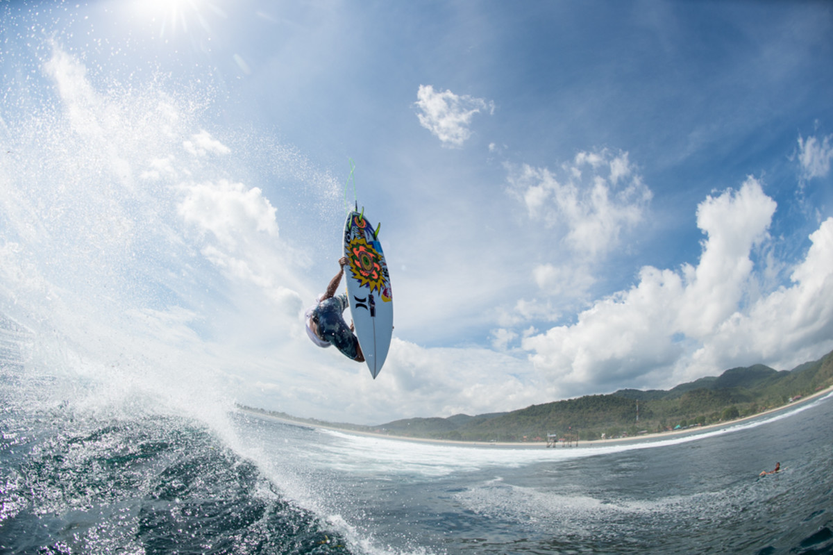 SURFING Magazine Summer Mixtape Volume 2 - Surfer