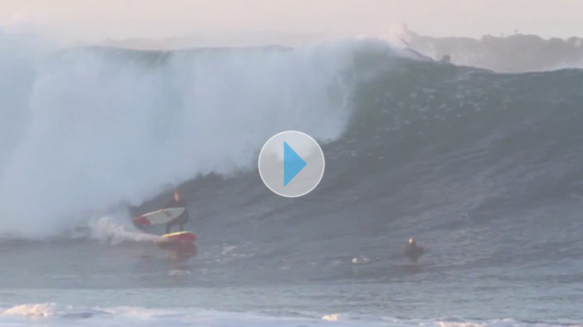 Jamie O'Brien // The Wedge // 0:34 - Surfer