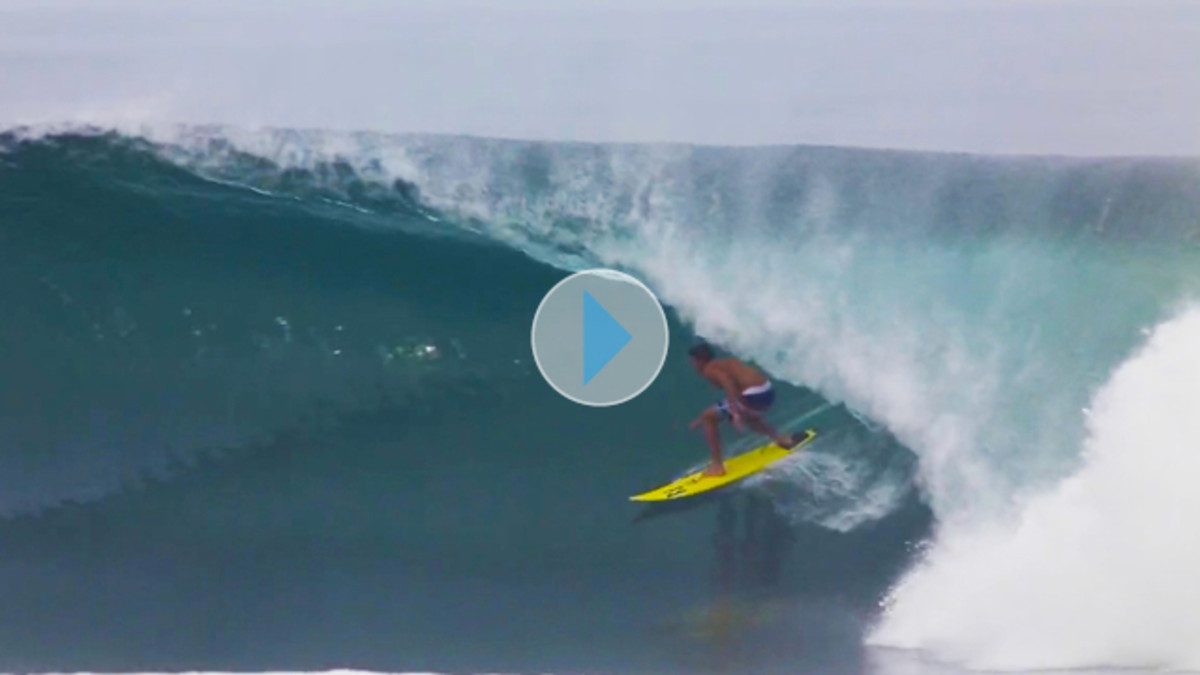 Ian Gentil Stepping Off In Mexico - Surfer