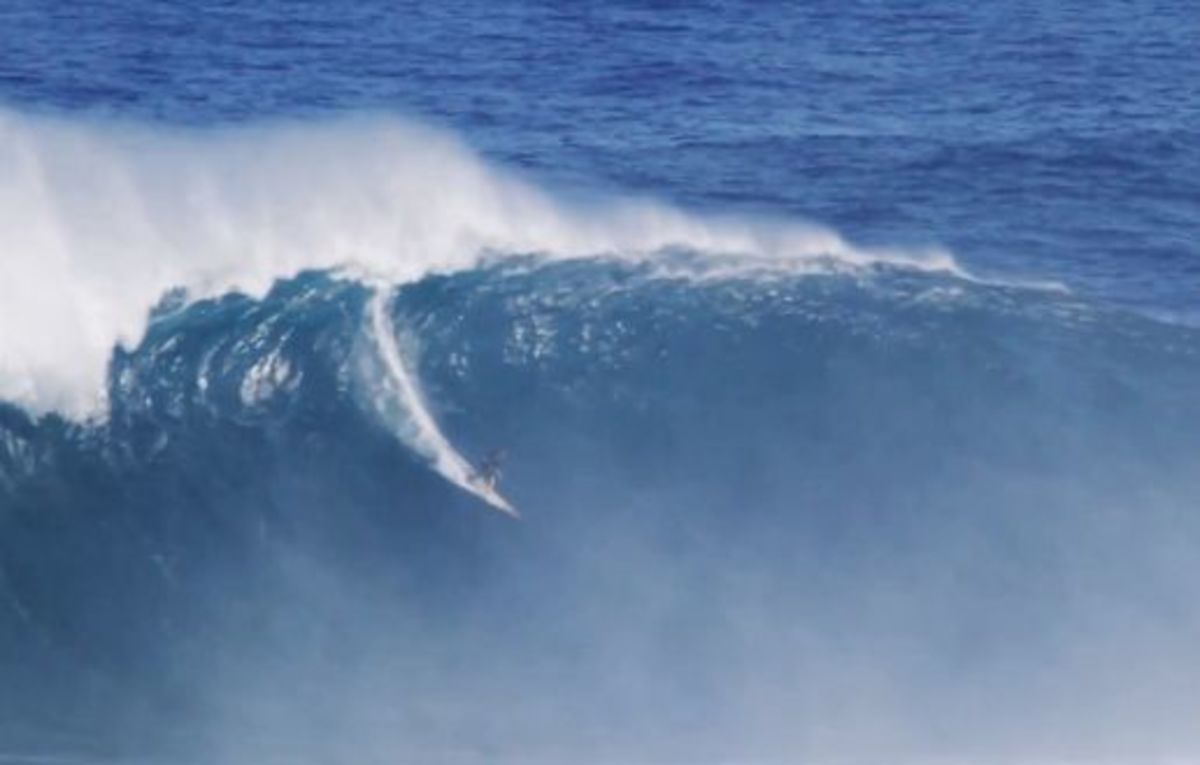 Albee Layer + Matt Meola // The Isle 2: Episode 1, Jaws // 9:06 - Surfer