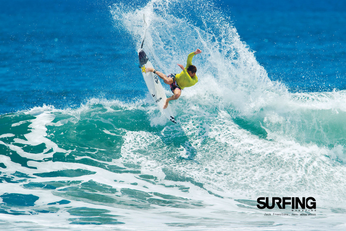 March 2013 Issue Wallpaper - Surfer