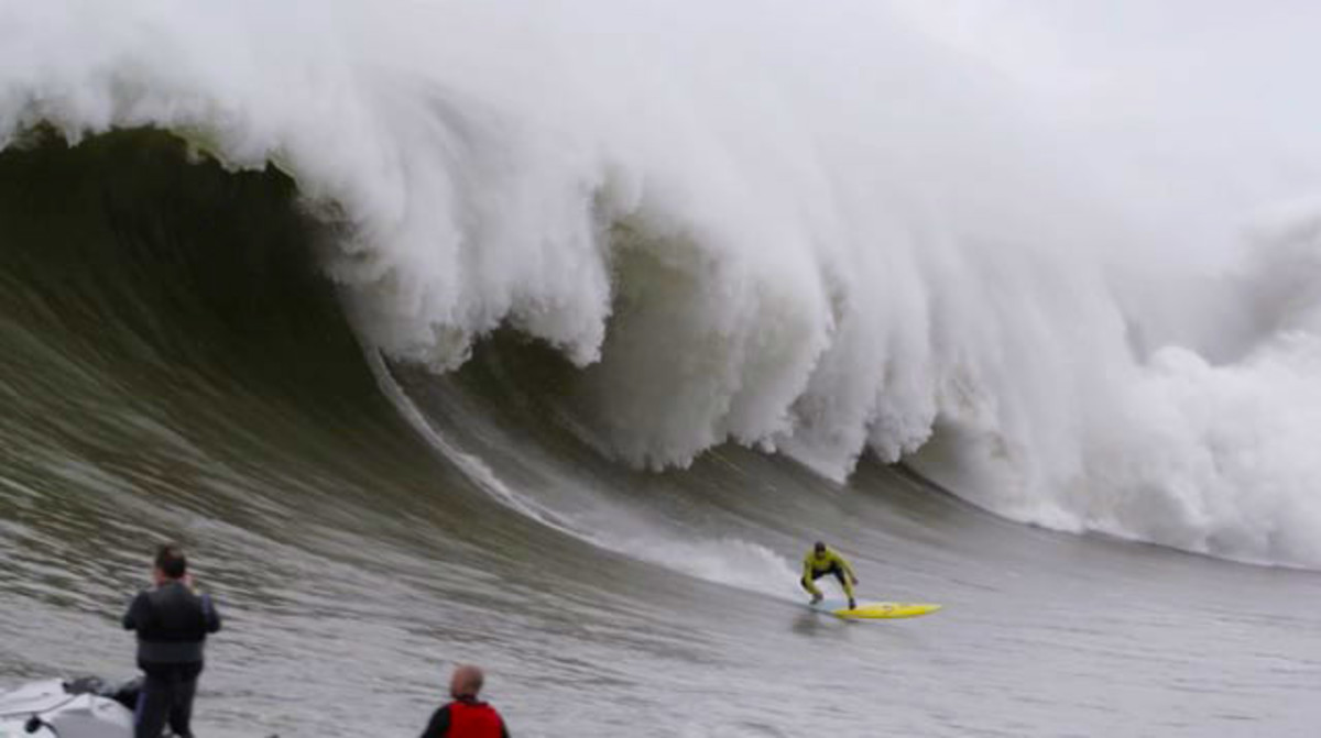 JoJo Roper's El Niño From Baja To Mavs - Surfer