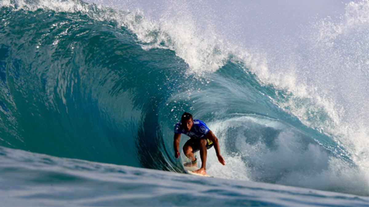 Volcom Pipe Pro Kickoff | SURFER Magazine - Surfer