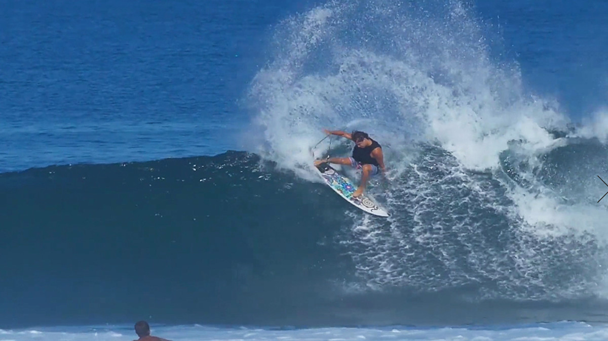 Alex Smith Wonderfully Displays CI's "Rocket 9" - Surfer