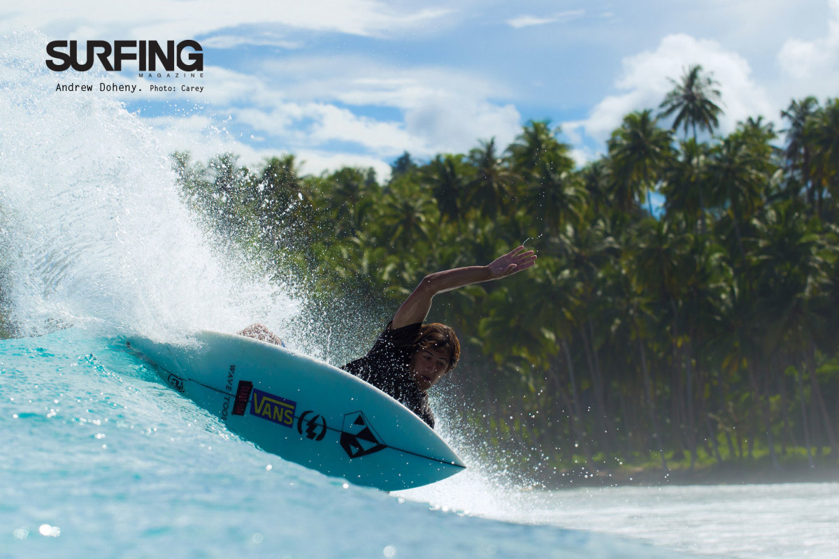 December 2012 Issue Wallpaper - Surfer