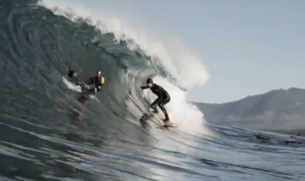 Raph Bruhwiler // Innersection // 3:36 - Surfer