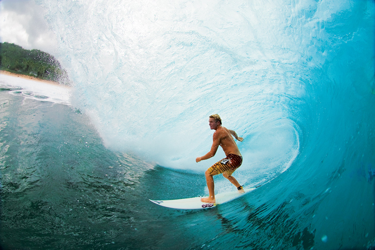 Dusty Payne, Pipeline - Surfer