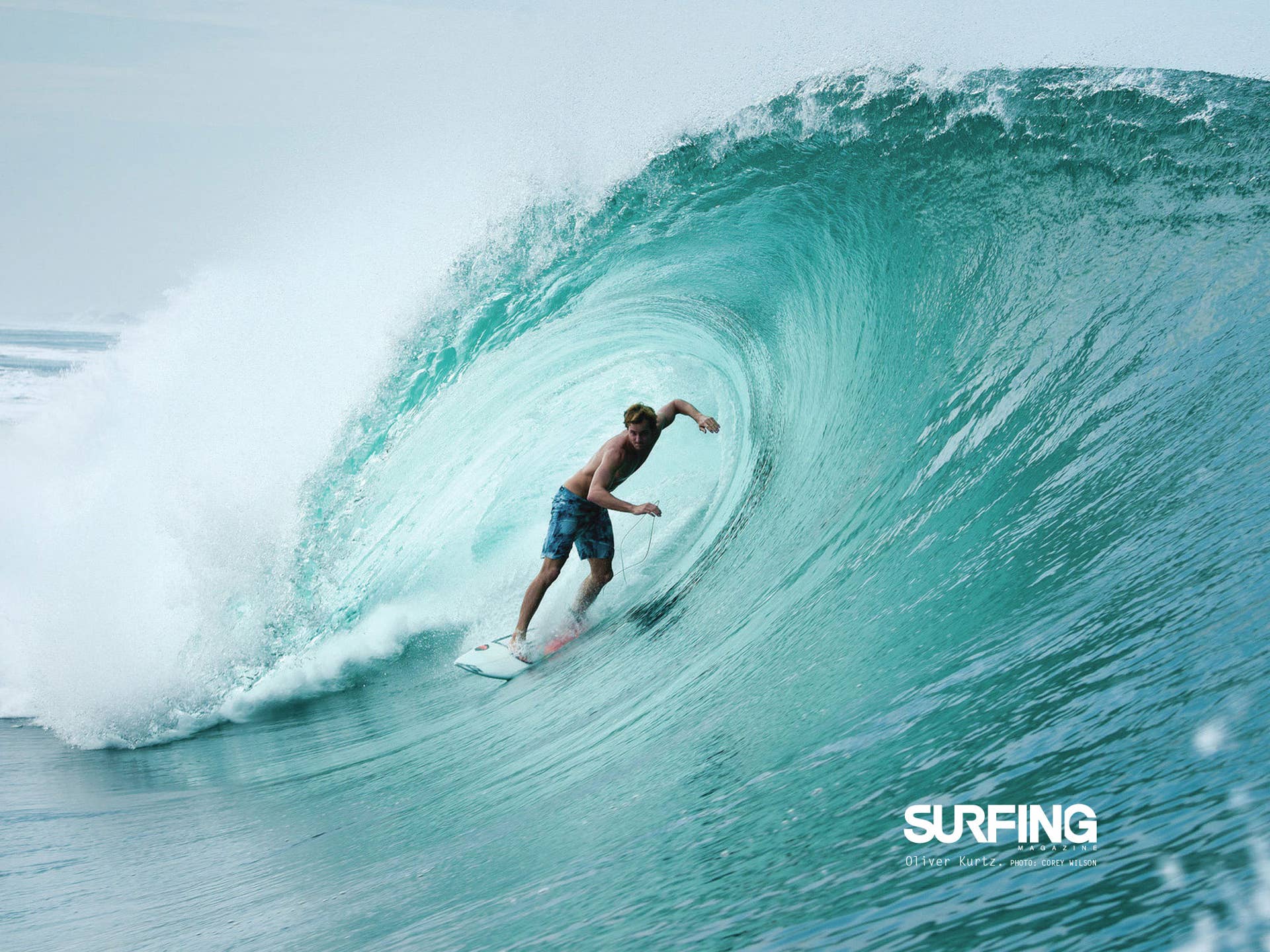 November 2012 Issue Wallpaper - Surfer