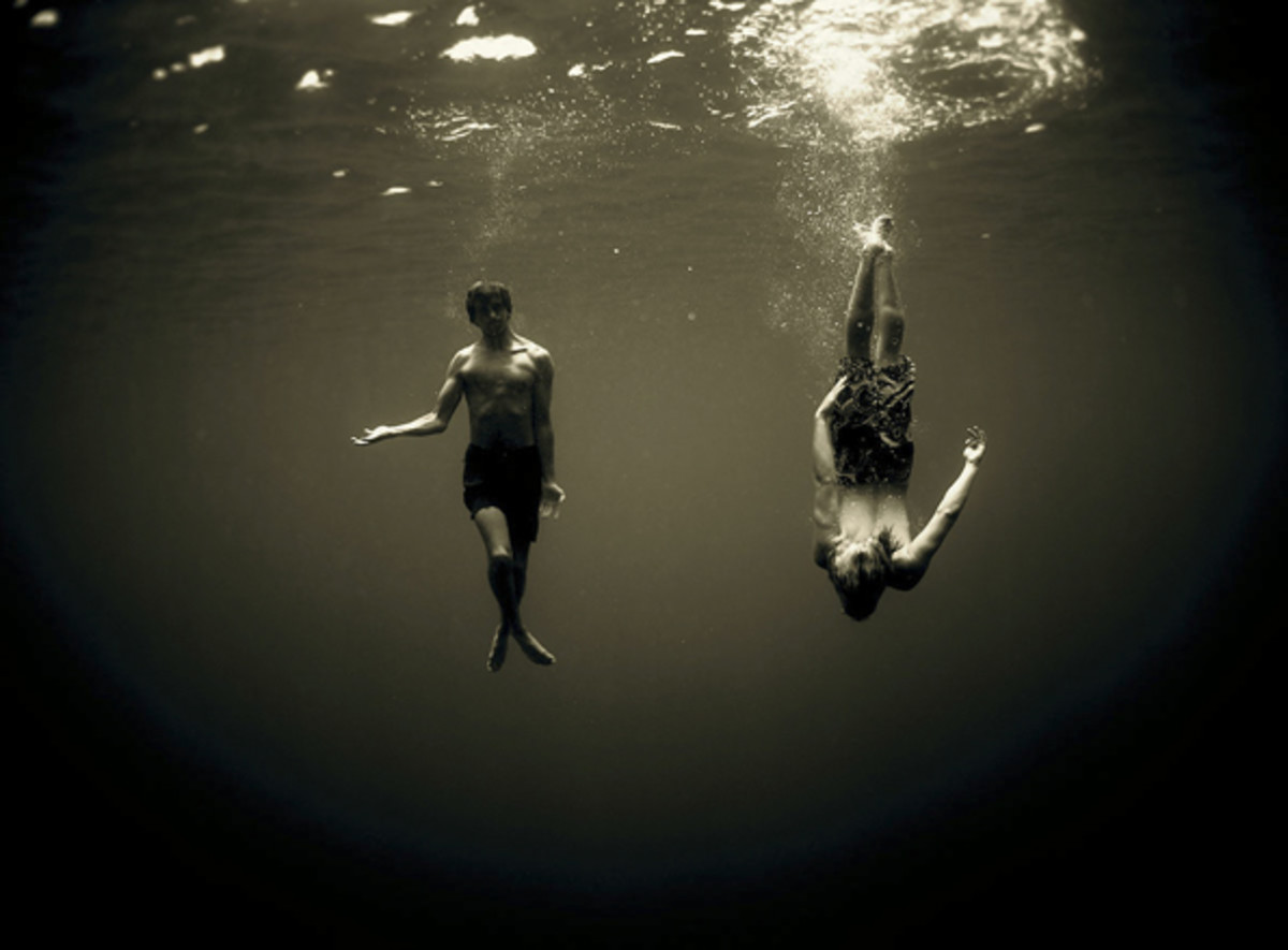 Morgan Maassen | Deep Water in Fiji - Surfer