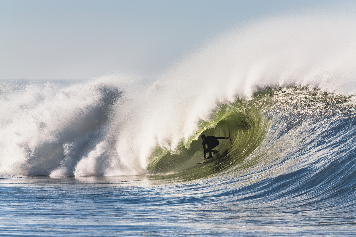 Photos: Up And Around The Bend - Surfer