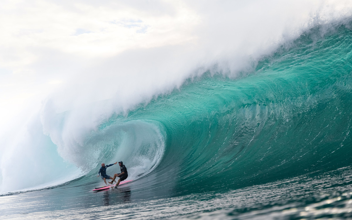 Wipeout Gallery: The Worst Fails and Bails at Pipeline - Surfer