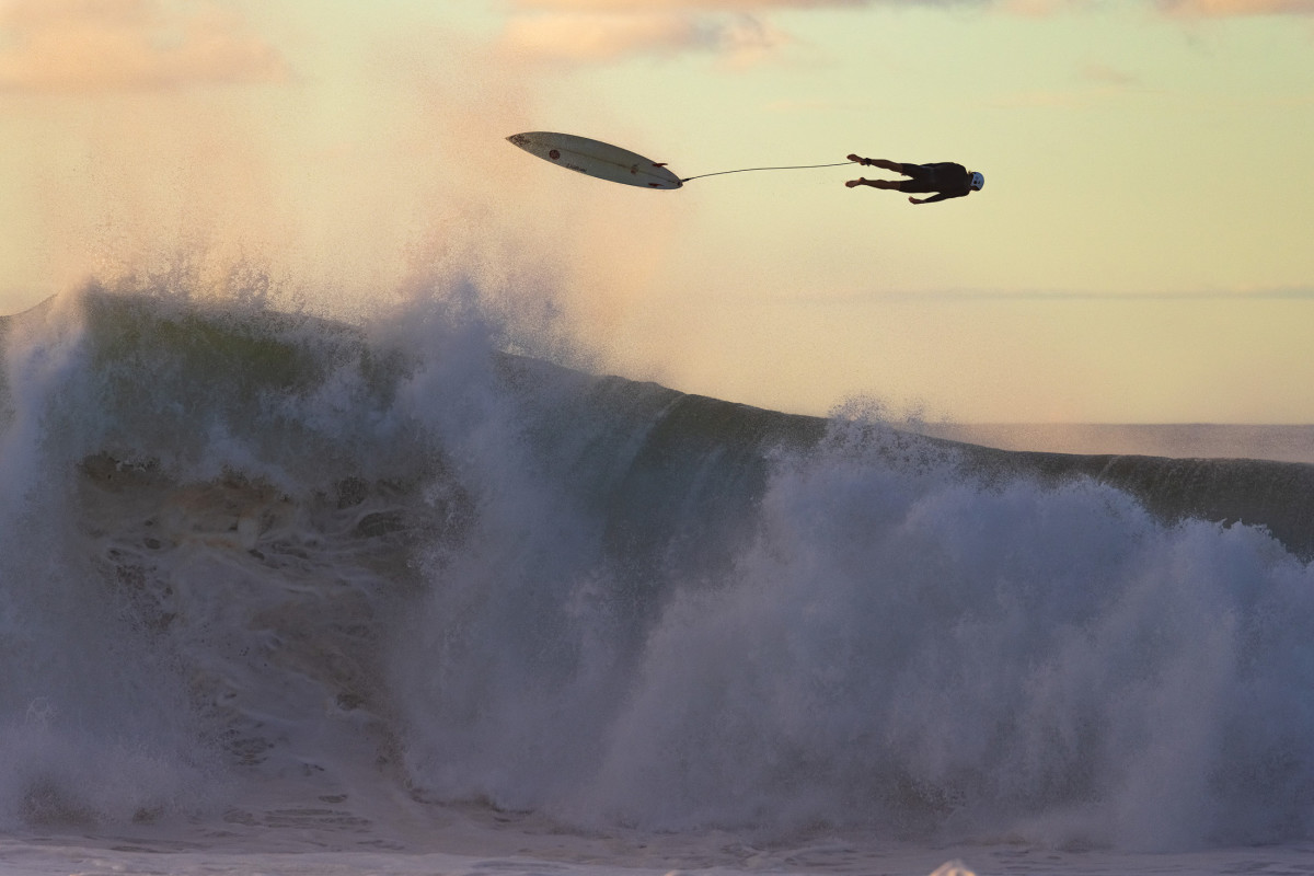 Wipeout Gallery: The Worst Fails and Bails at Pipeline - Surfer