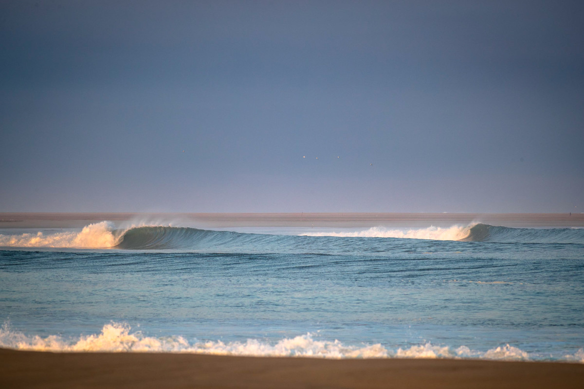 Skeleton Coast Surf