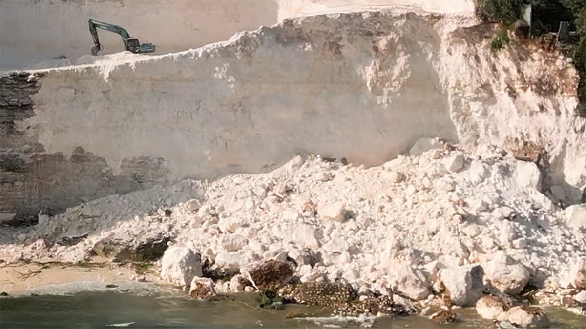 New Development Allegedly Causes Cliff Collapse in Bali's Uluwatu - Surfer