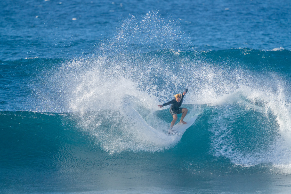 Photos: Sunset Shred Session On Maui's Northern Flank - Surfer