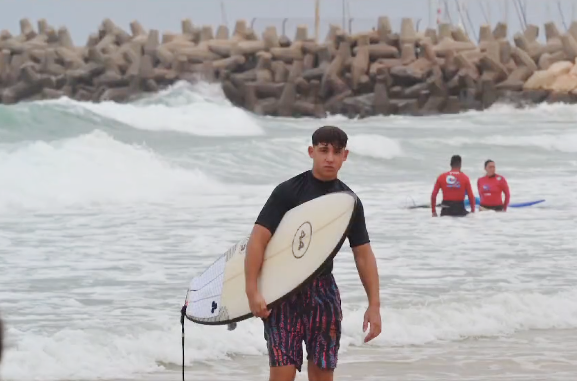 Israeli Teen Killed In Hamas Attack Buried With His Surfboard - Surfer