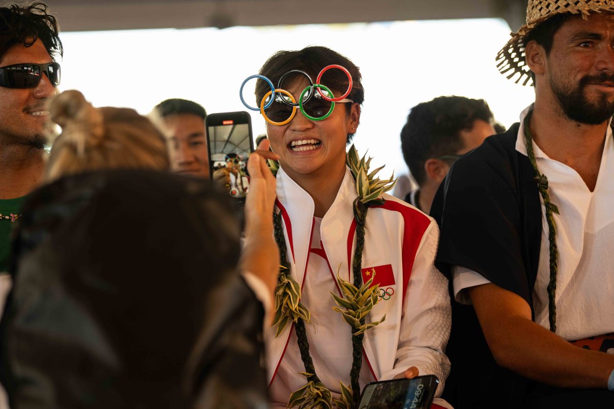 Who Is Siqi Yang Meet Chinas First Ever Olympic Surfer Surfer