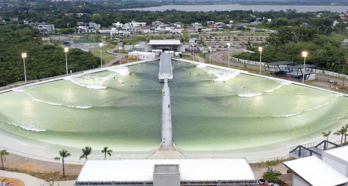 New Surf Park Surfland Brasil With Wavegarden Technology Opens In ...