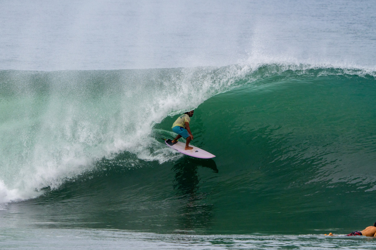 Gallery: Winter Swells Bring Magic To Hawaii's Outer Islands - Surfer ...