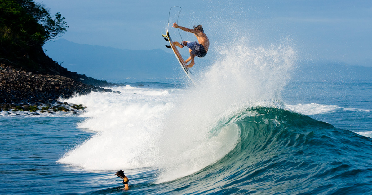 You Are Here: Matt Meola, Internet surfer - Surfer