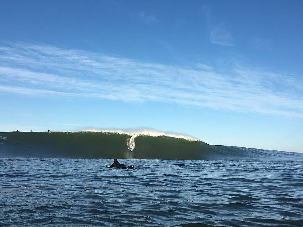 Watch Today's Sessions At Maverick's - Surfer