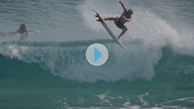 John John Florence // Snapper Rocks // 1:38 - Surfer