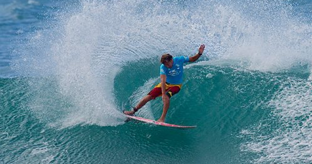 Raoni Monteiro Wins O’neill World Cup of Surfing Sunset Beach - Surfer