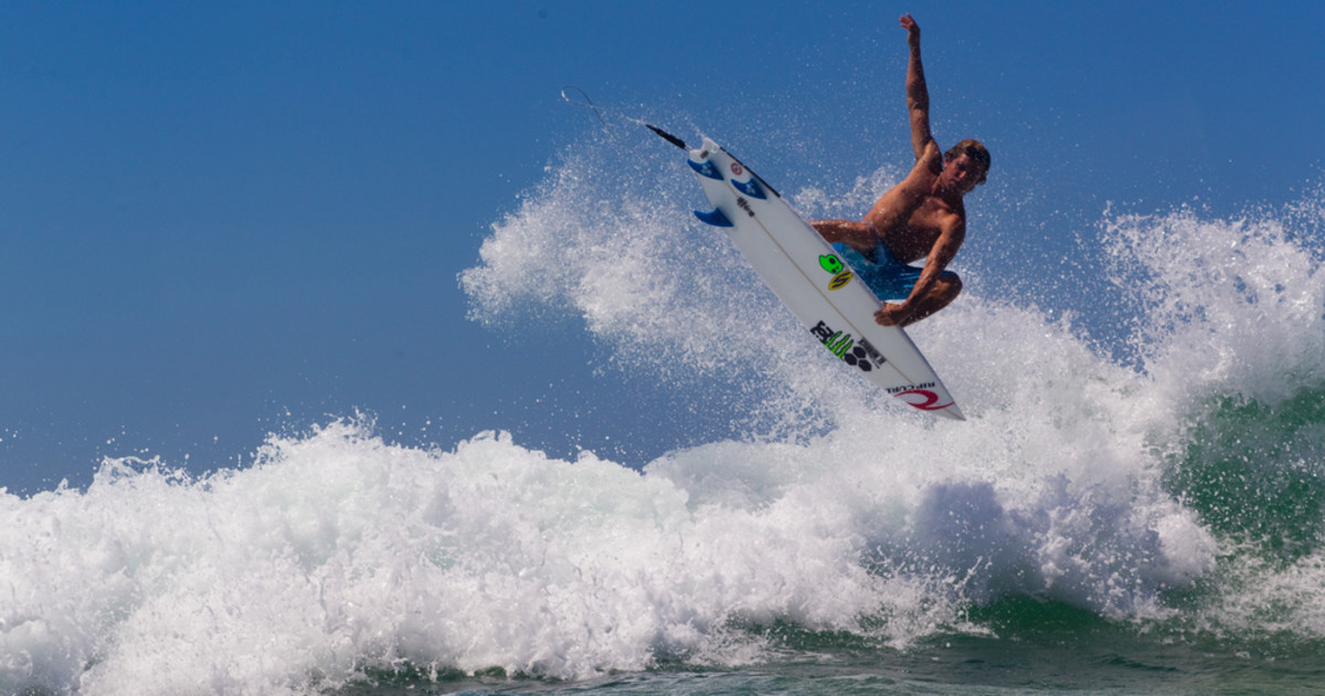 Apocalypse Dudes - Surfer