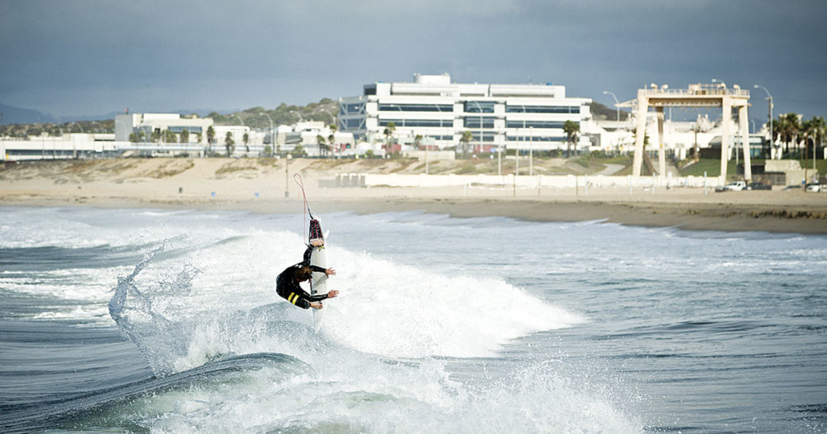 Dane Zaun: Stay Or Go - Surfer