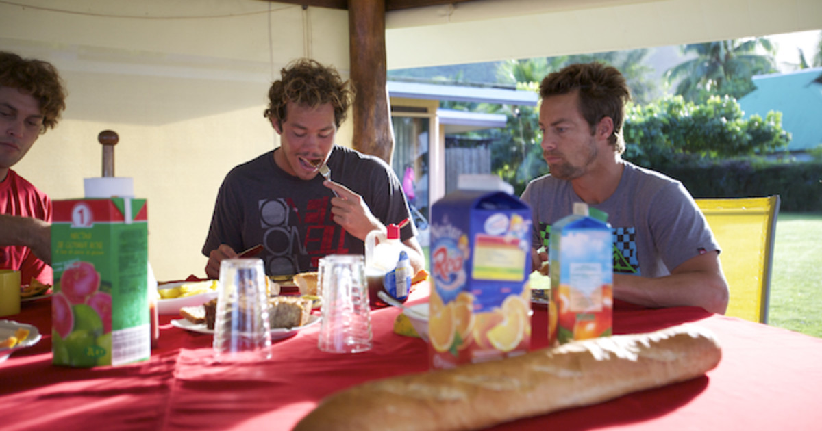 Travis Logie Hates Getting Barreled - Surfer