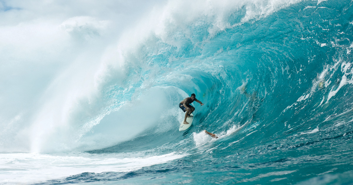 Steep and Deep Pipeline Photo Challenge - Surfer