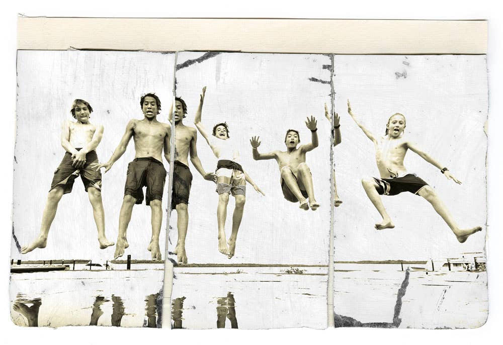 Grom Games - Surfer