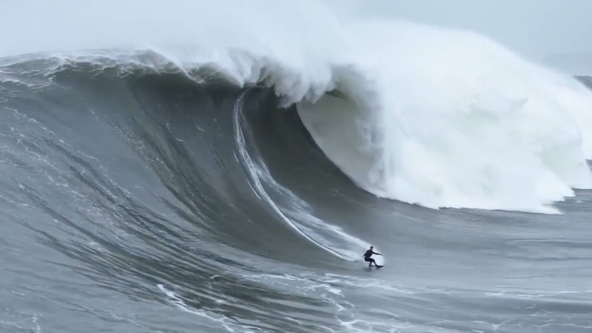Luca Padua Surfs a Mavericks Bowl Section (And Makes It Look Easy) - Surfer