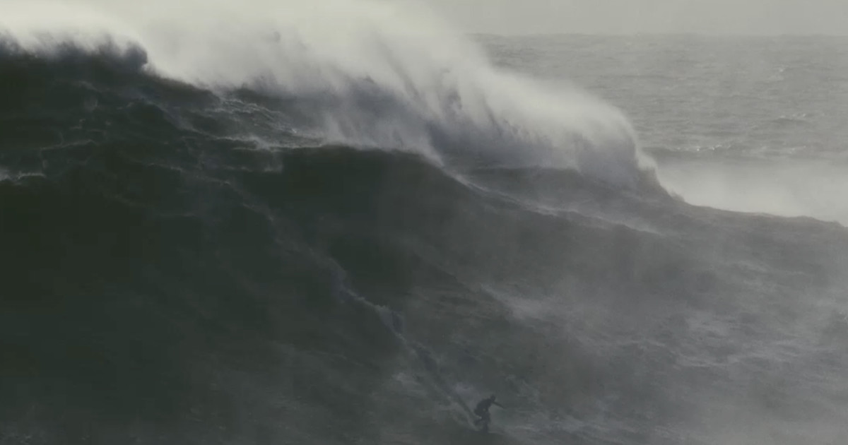 Interview: How Nuno Dias Nailed the Shot of Chumbo Going XXXL at Nazaré ...