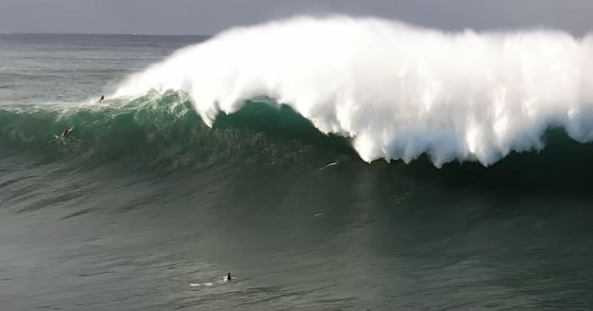 Video: Bodysurfers Ride (and Survive) Historic 25-Foot Waves - Surfer