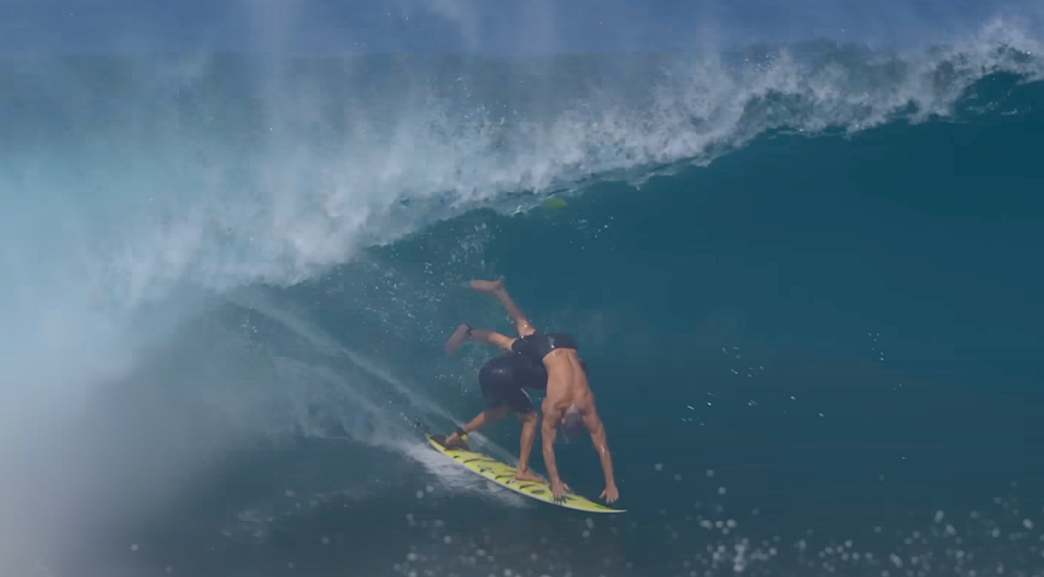 "It's a Nightmare": Pro Surfer on Crowded Pipeline Lineup - Surfer