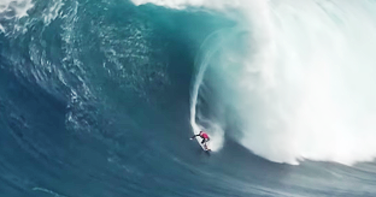 15-Year-Old “Baby” Steve Roberson Goes Huge During Black Friday Swell At Pe'ahi - Surfer