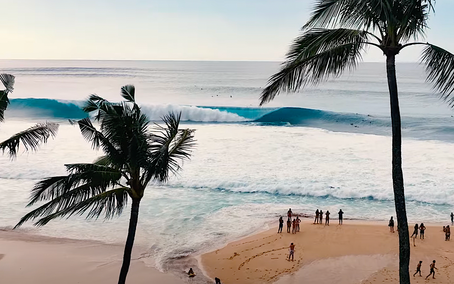 Attempting to Surf 20ft Pipeline: “It’s Too Gnarly” (Video) - Surfer