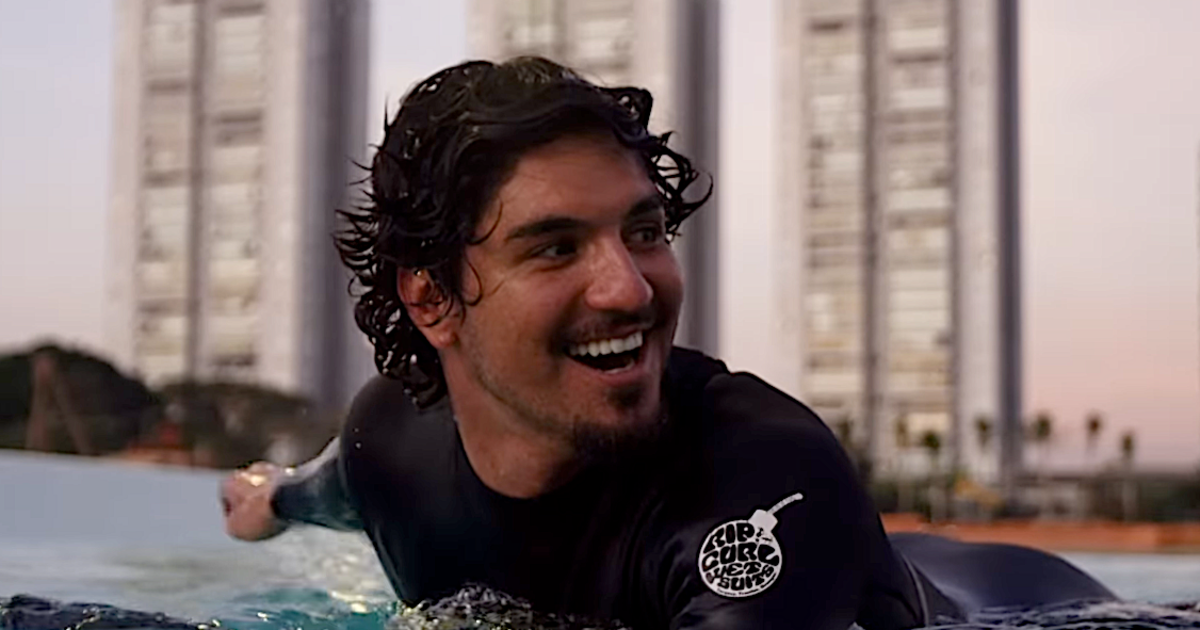 Gabriel Medina Surfs “World’s Largest” Wave Pool After Injury (Video ...