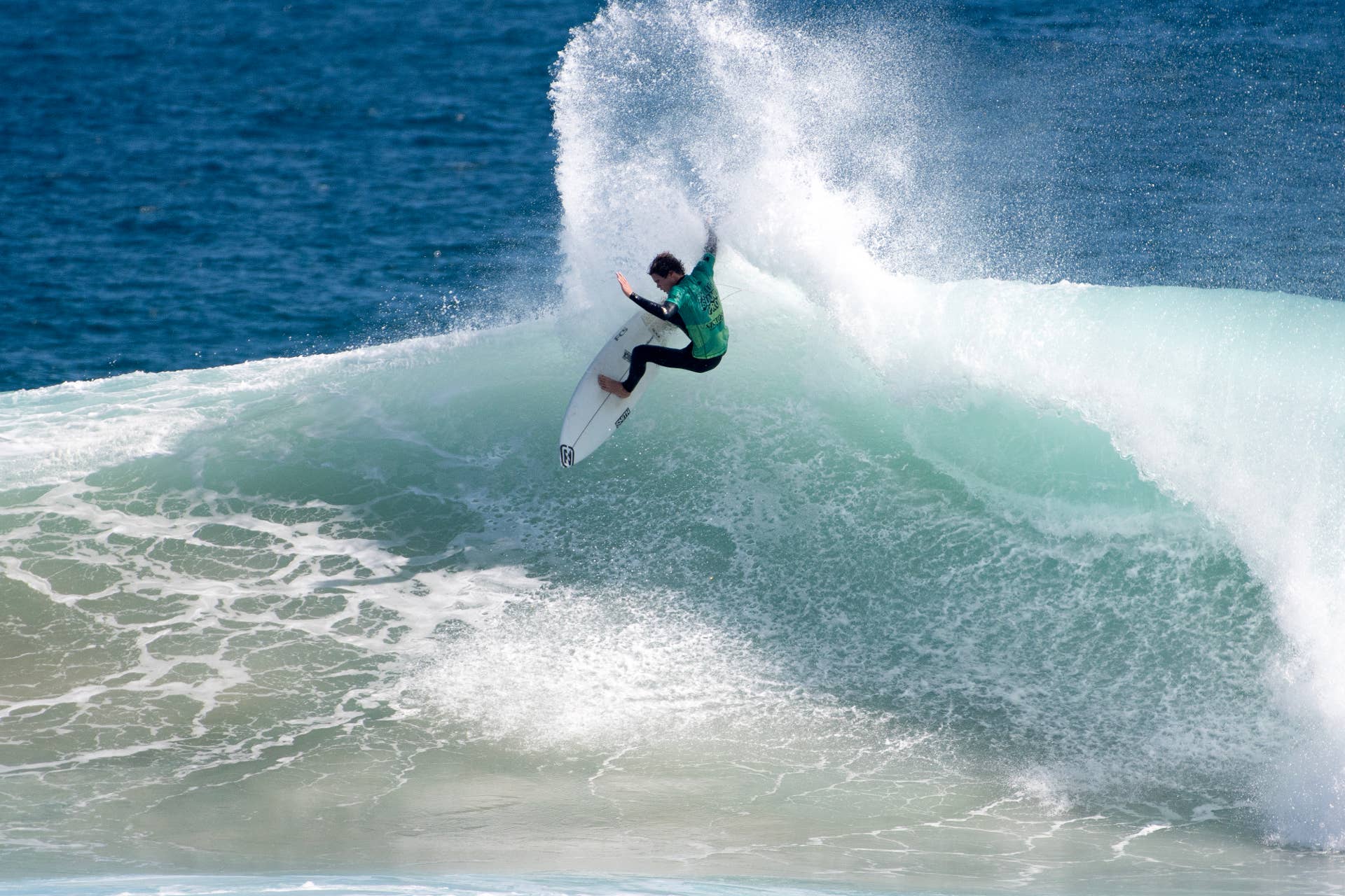 Waves Turn up in Victoria for Phillip Island Pro QS Event - Surfer