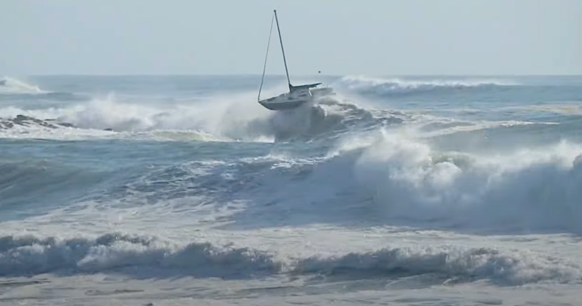 Wave Slams Boat onto Rocks During Hurricane Swell (Video) - Surfer
