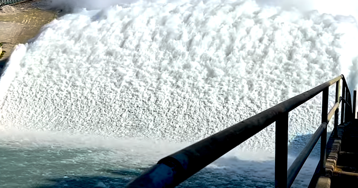 Massive Dam Bursts into World’s Largest Standing Wave (Video) - Surfer