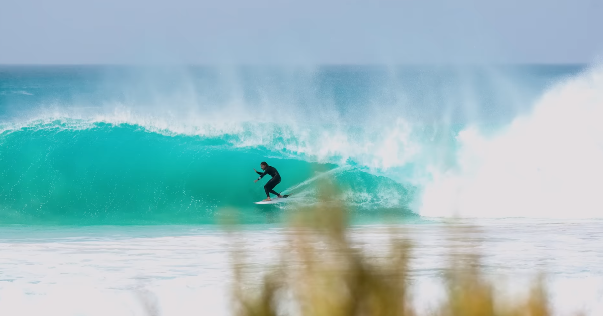 Mikey February, Dylan Graves Score Undisclosed Right Point - Surfer
